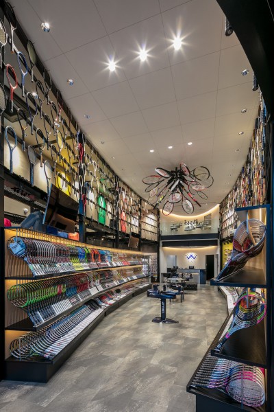 WADA SPORTS Store Building Design Case Study (Himeji, Hyogo ...